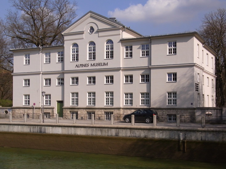 Alpine Museum | Sightseeing | Munich