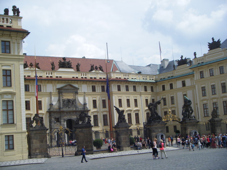 First courtyard | Sightseeing | Prague