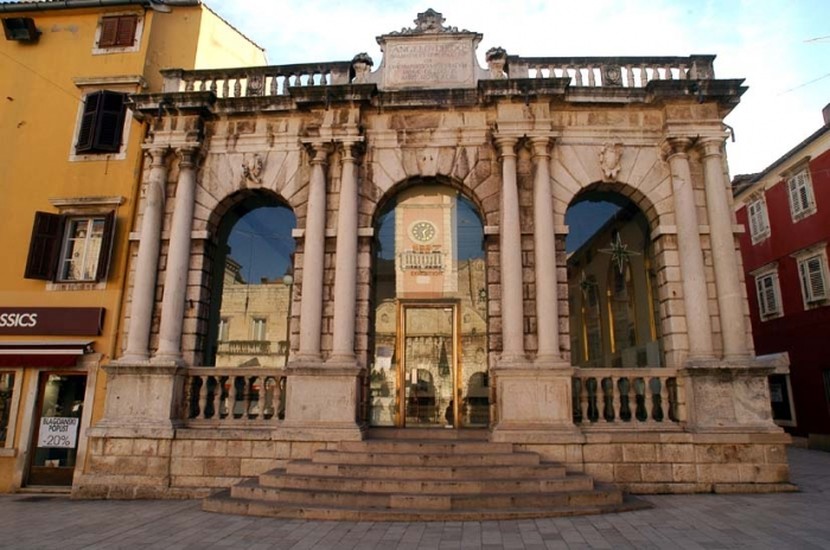 A Selection of artwork from the Zadar National Museum Art Gallery ...