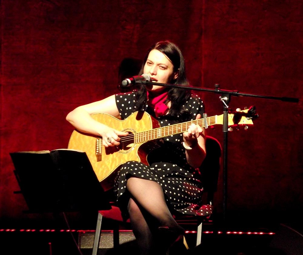 Alina Manole | Bucharest