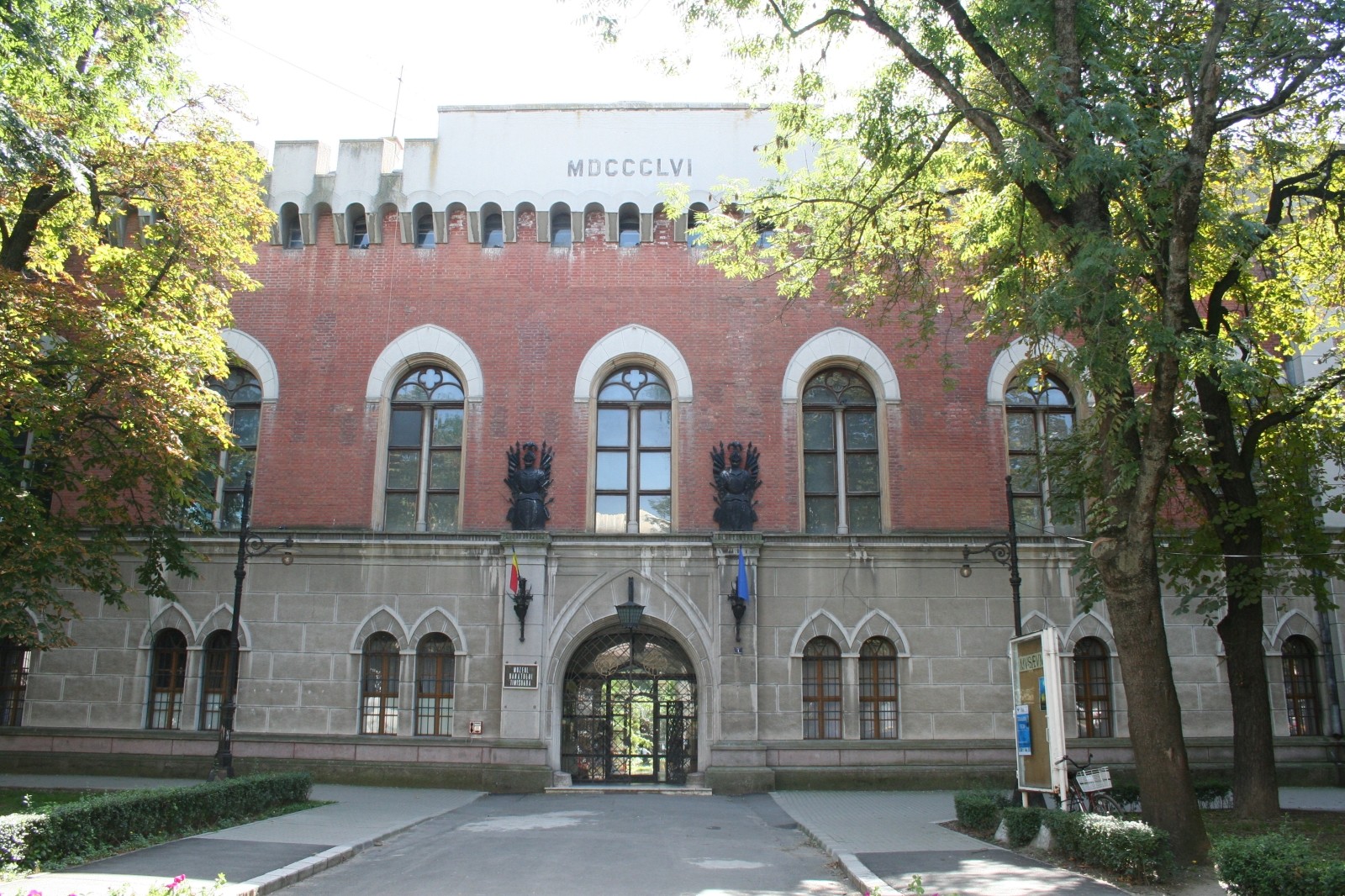 Huniade Castle | Sights | Timisoara