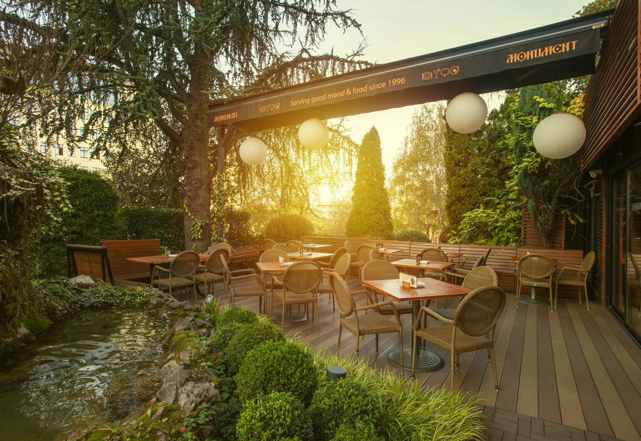 Monument | Restaurants | Belgrade