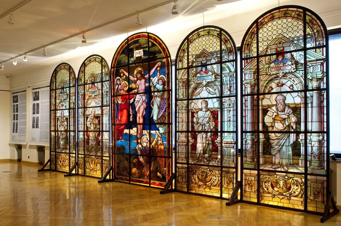 Back to Light. A story of a fragile work of art. | Kaunas