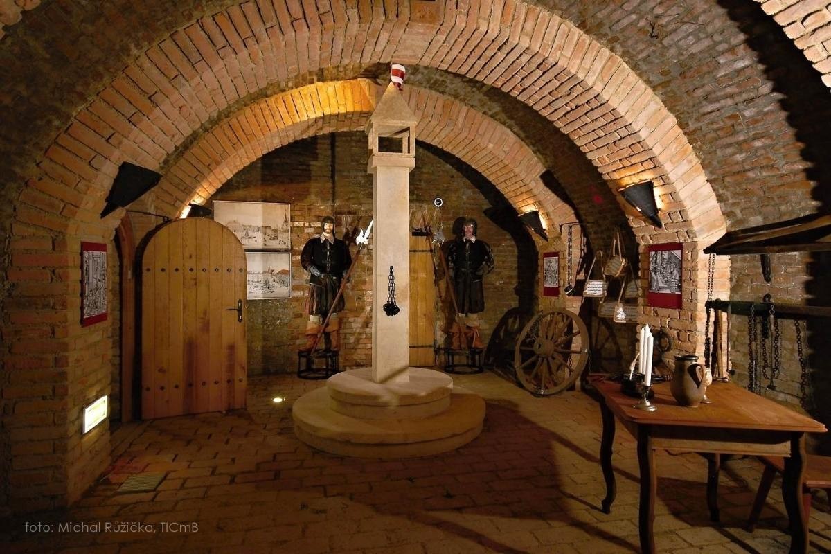 Labyrinth Under The Vegetable Market | Sightseeing | Brno