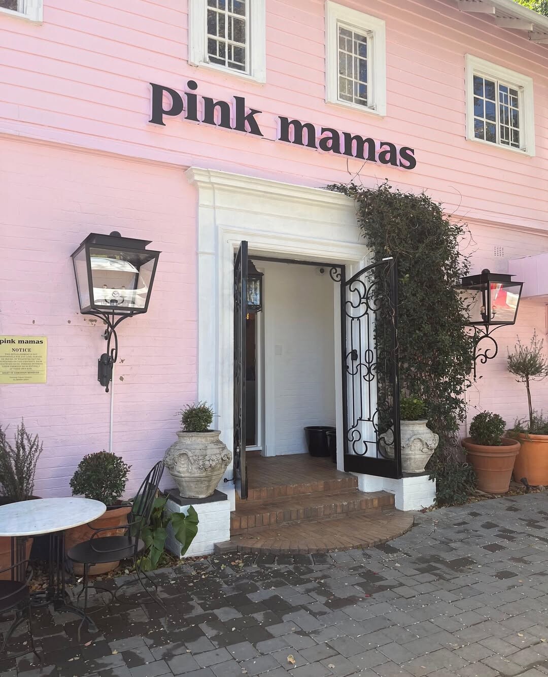 Pink Mama's Italian restaurant | Restaurants | Johannesburg