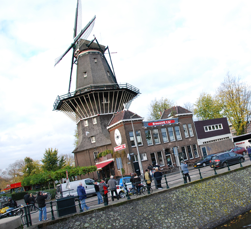 De Gooyer Windmill | Sightseeing | Amsterdam