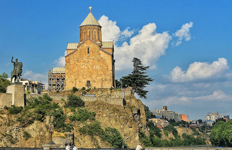 Metekhi Church | Sightseeing | Tbilisi City Guide