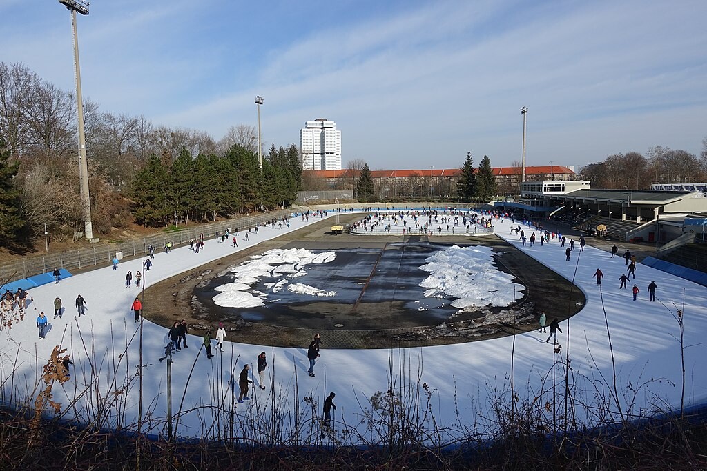 Horst-Dohm-Eisstadion | Culture, Events & Sports | Berlin