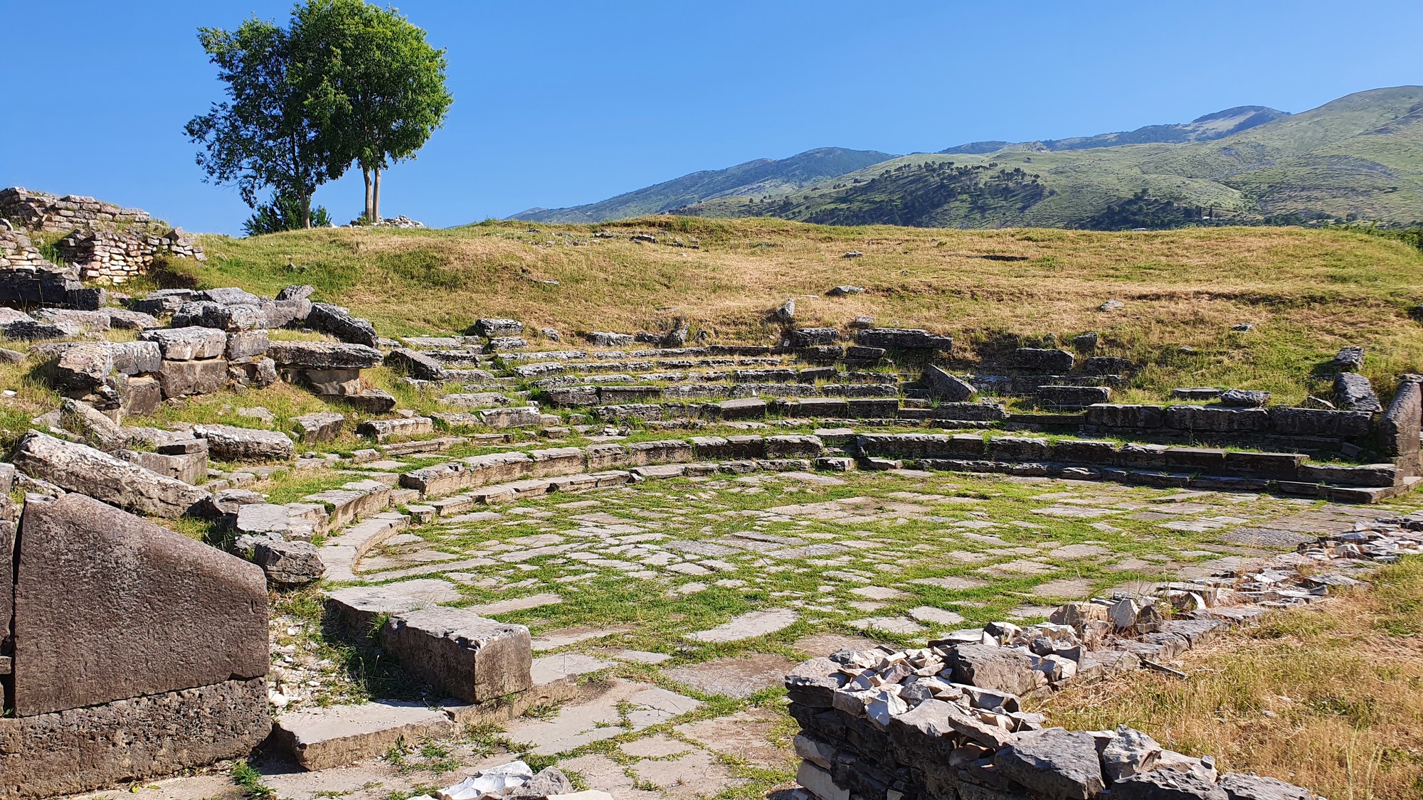 Hadrianopolis | What to See | Dropull