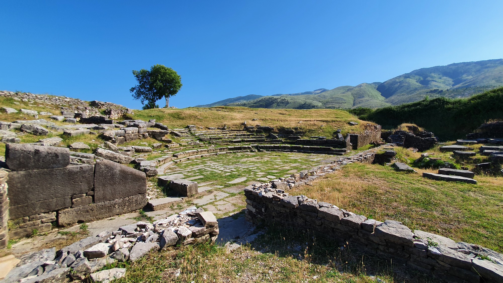 Dropull - Destination City Guides By In Your Pocket