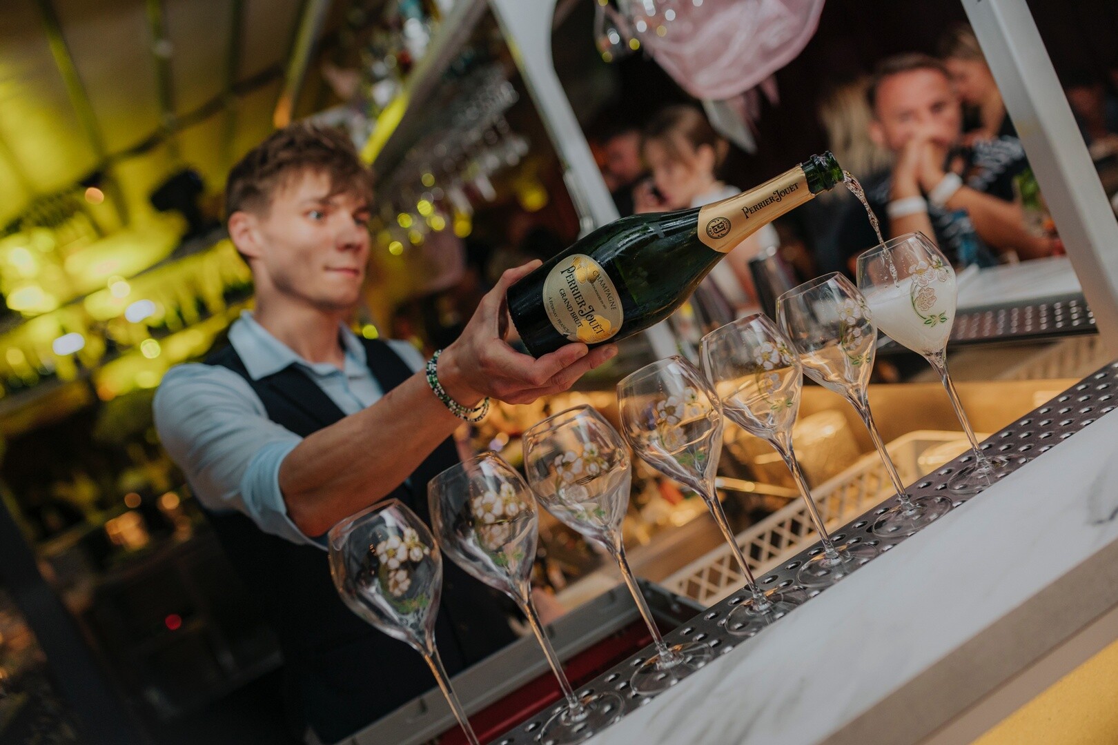 SASSY ROOF TOP | Bars, Pubs & Clubs | Gdańsk