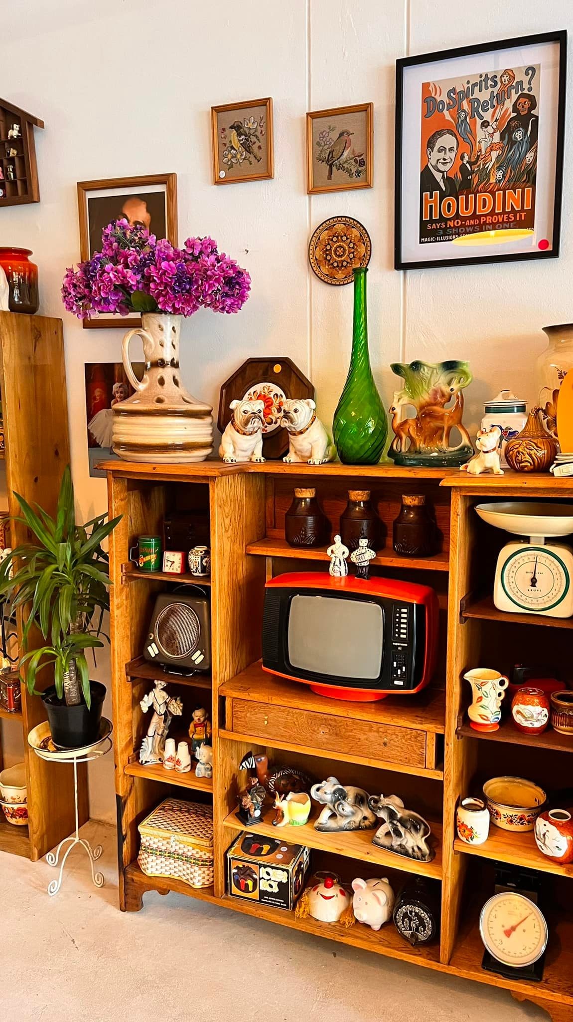 Chappy Vintage and Retro Collectables | Shops | Johannesburg