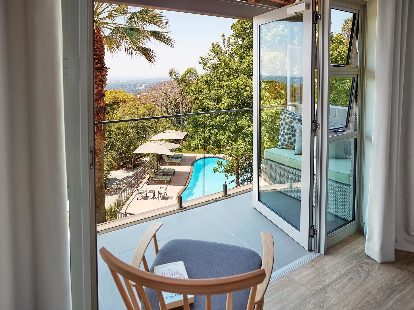 The Cliffside boutique getaway | Hotels & Apartments | Johannesburg