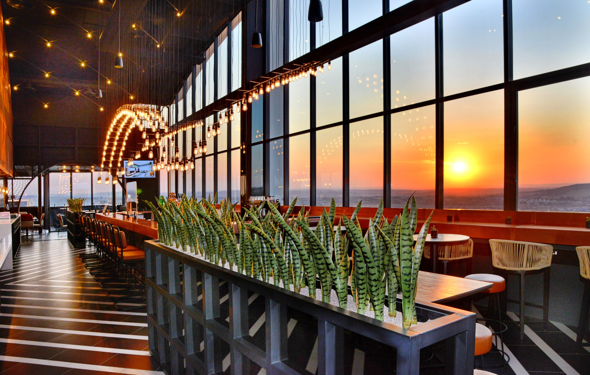 Roaming Office – Courtyard Hotel Waterfall City