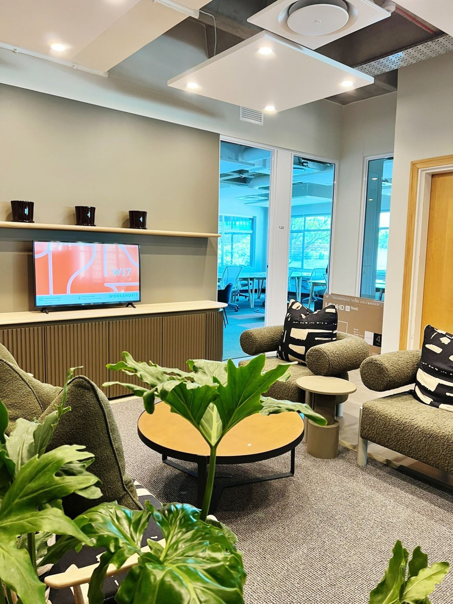 Roaming Office – Workshop17 West Street