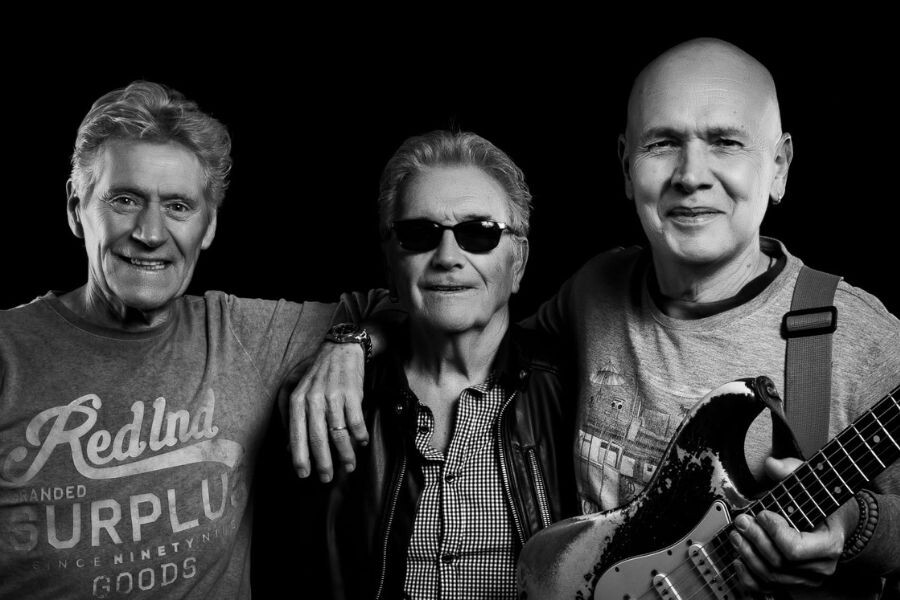 Live At The Troyeville – Ballyhoo and Tim Parr