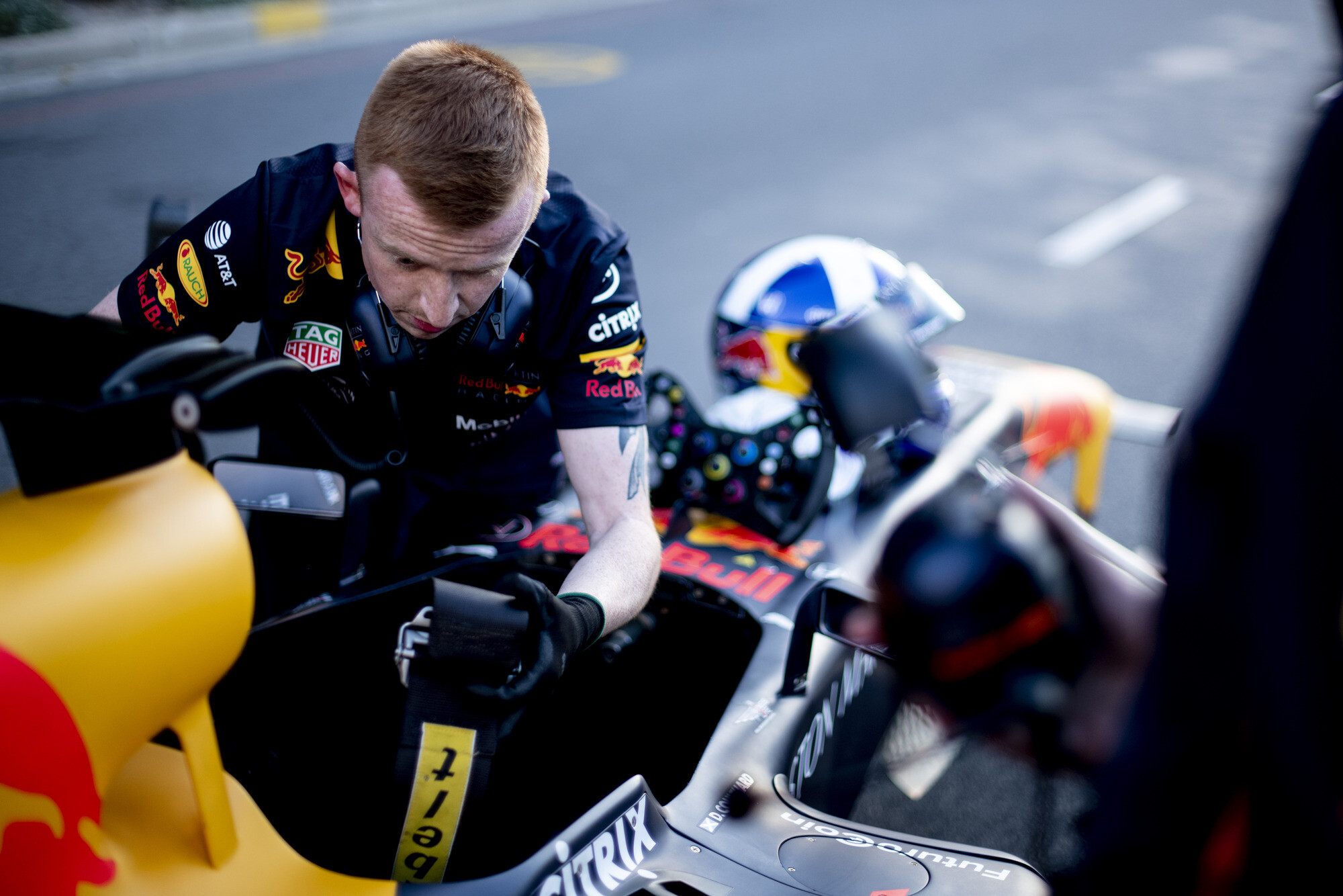 Catch F1 legend David Coulthard at the Red Bull Showrun in Sandton