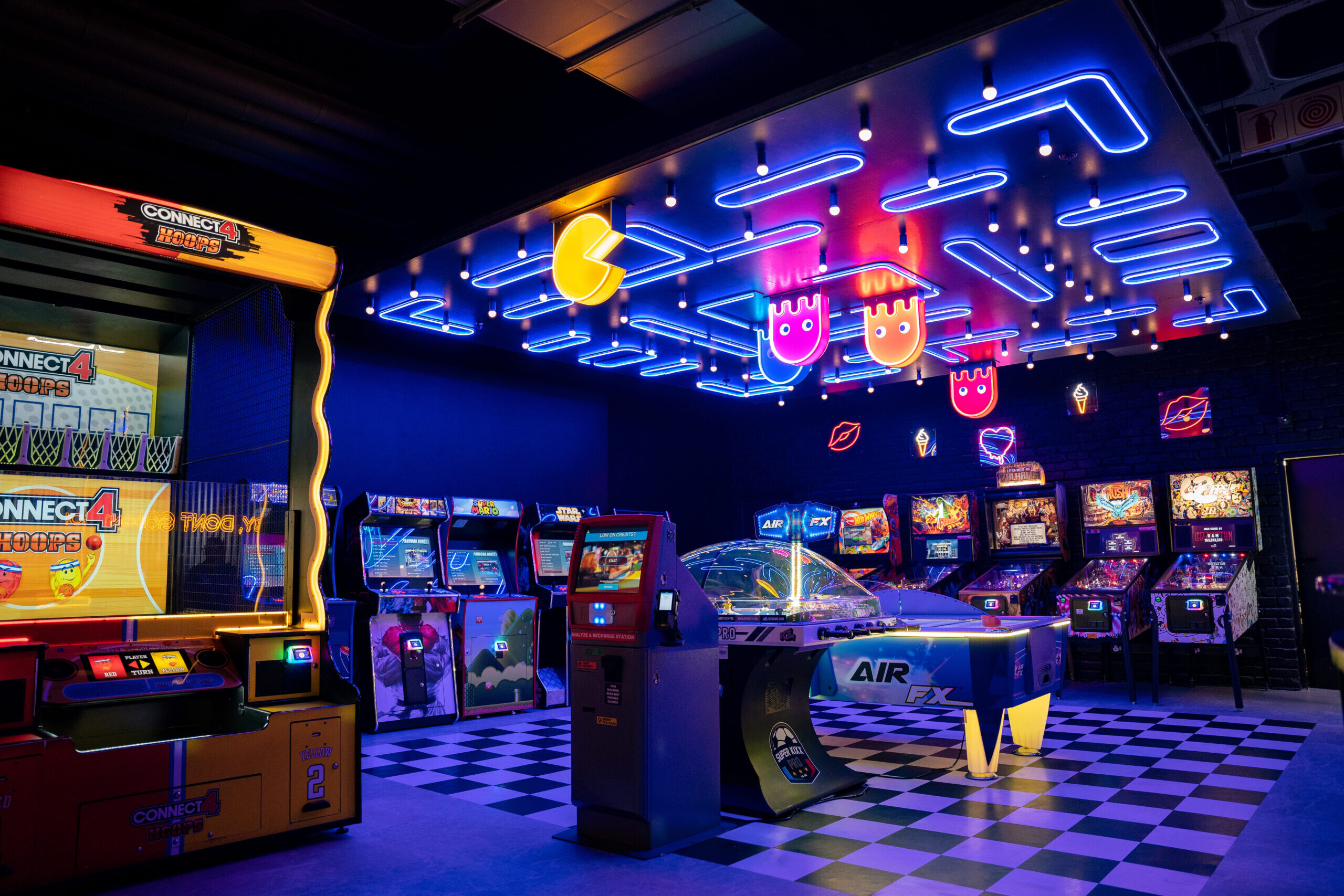 Cracker Zac's at The Zone @ Rosebank | Nightlife | Johannesburg