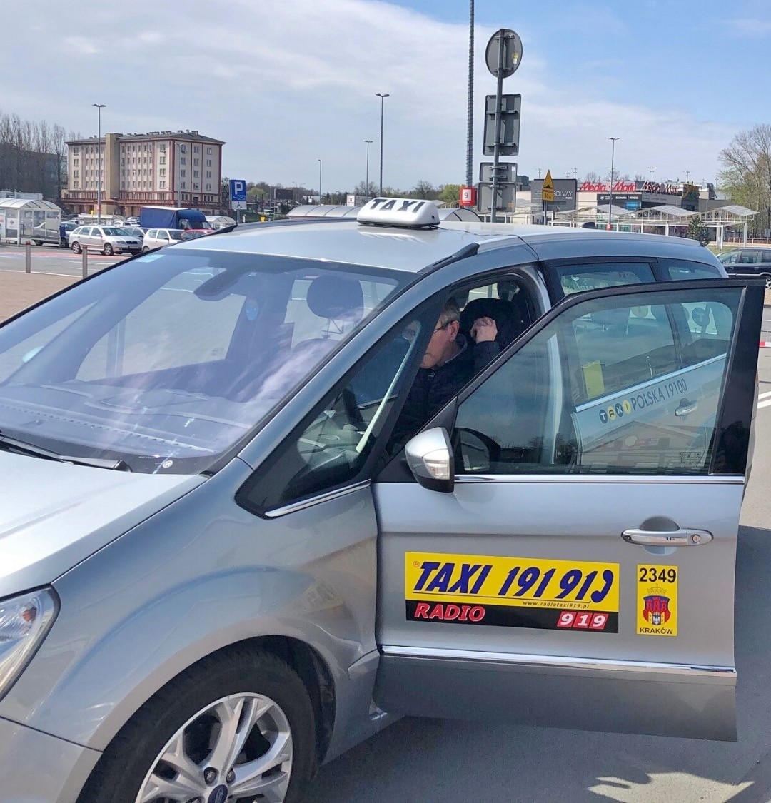 Radio Taxi 919 | Getting Around Kraków | Krakow