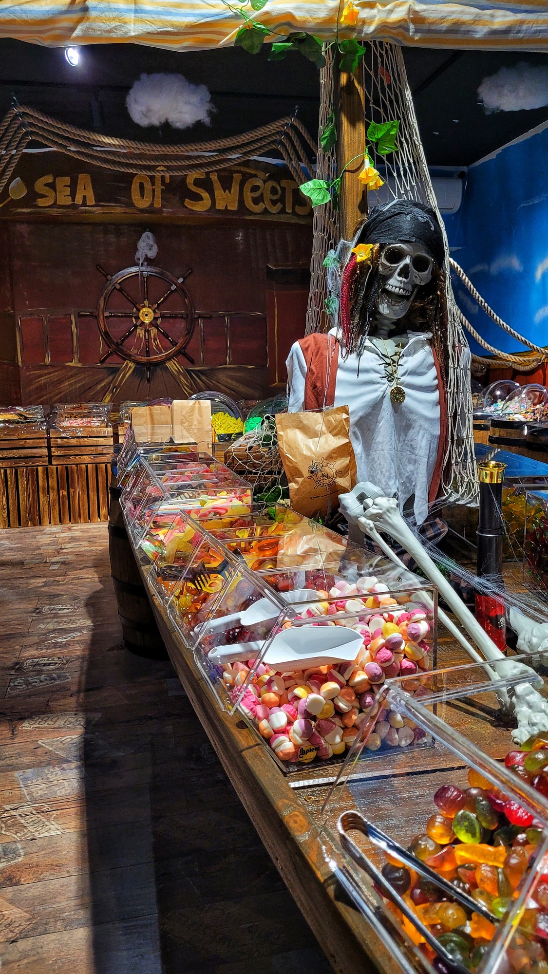 Sea of Sweets | Shopping in Łódź | Lodz