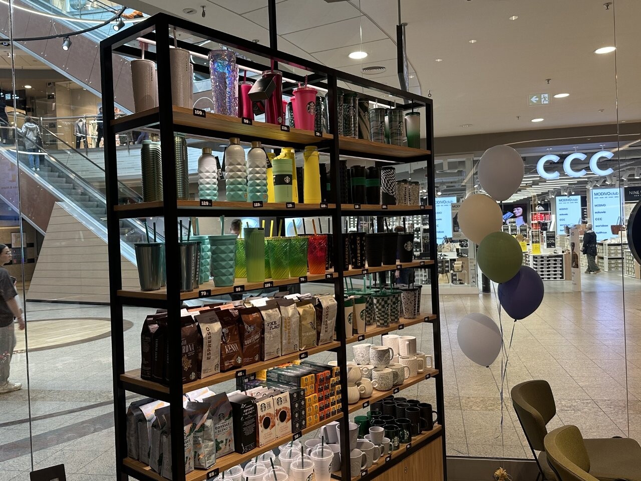 Starbucks Galeria Łódzka | Cafes | Lodz