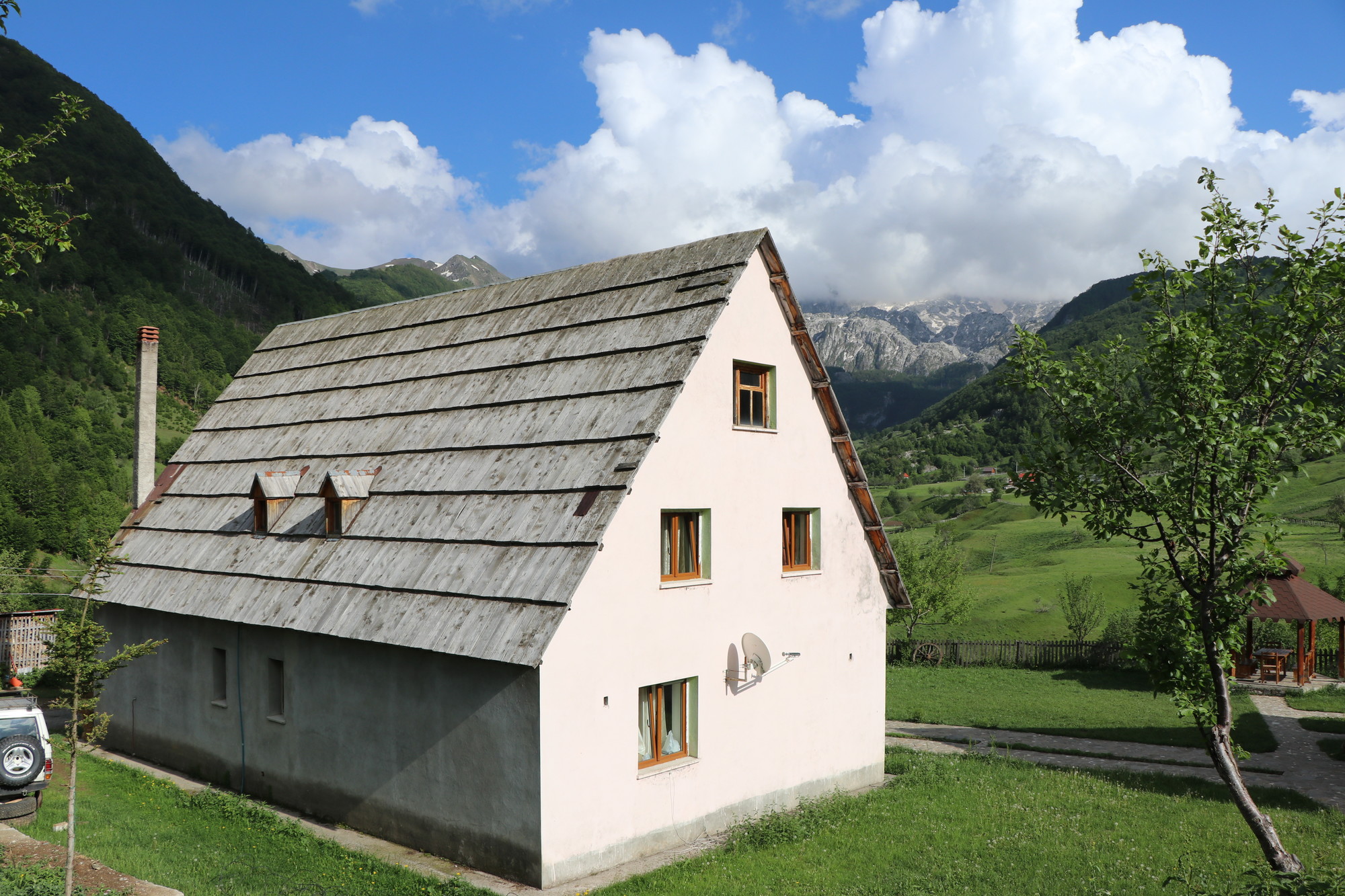 Hotel Alpini | Lëpusha | Malësia e Madhe