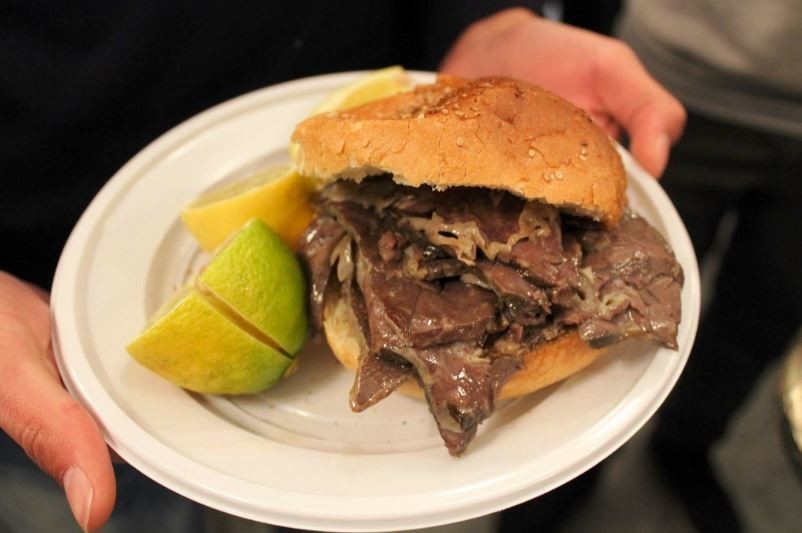 Panino Con Milza nné Piddu Messina | Restaurants | Palermo