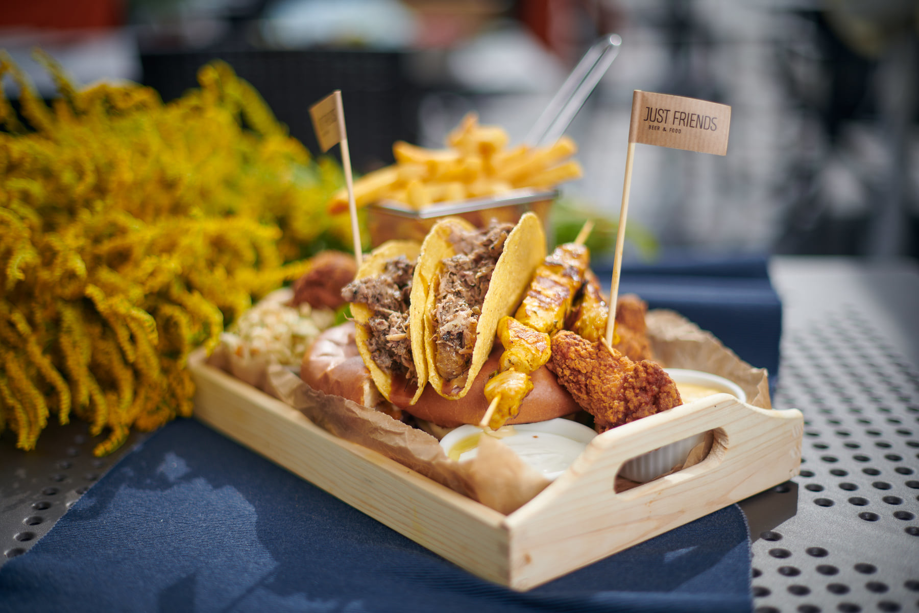 Just Friends Beer & Food | Restaurants | Poznan