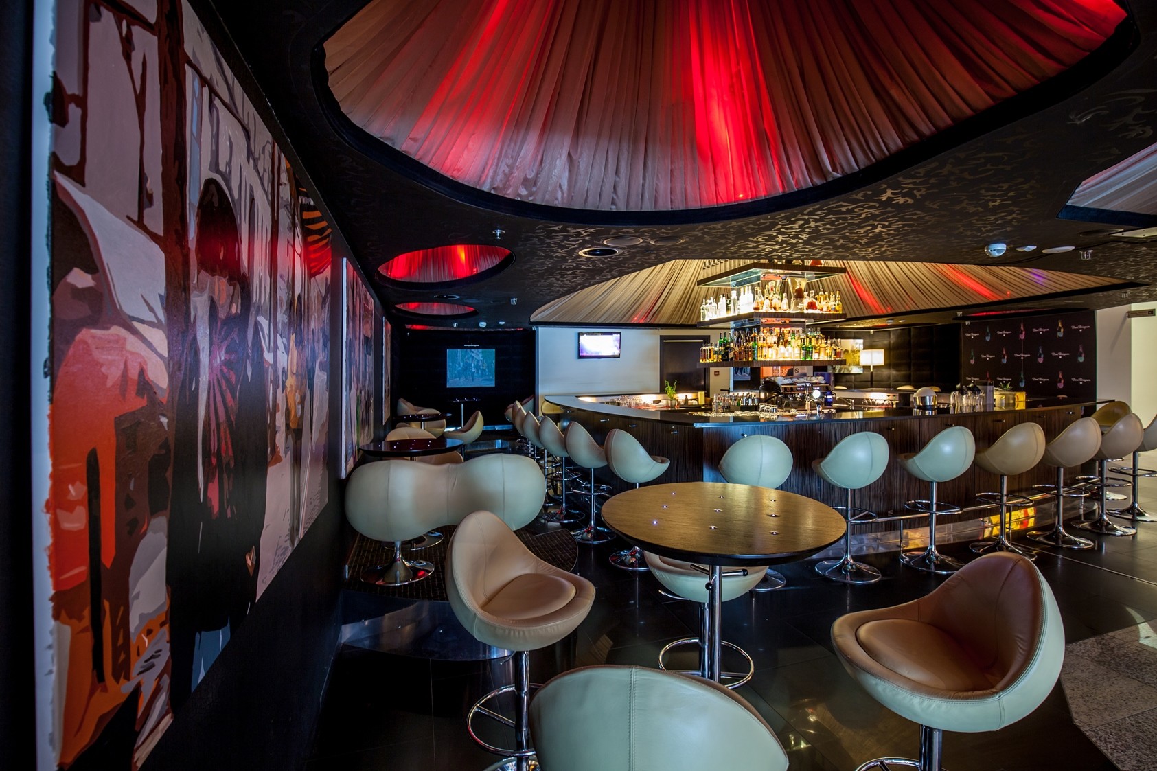 Lobby Bar | Bars & Clubs | Poznan
