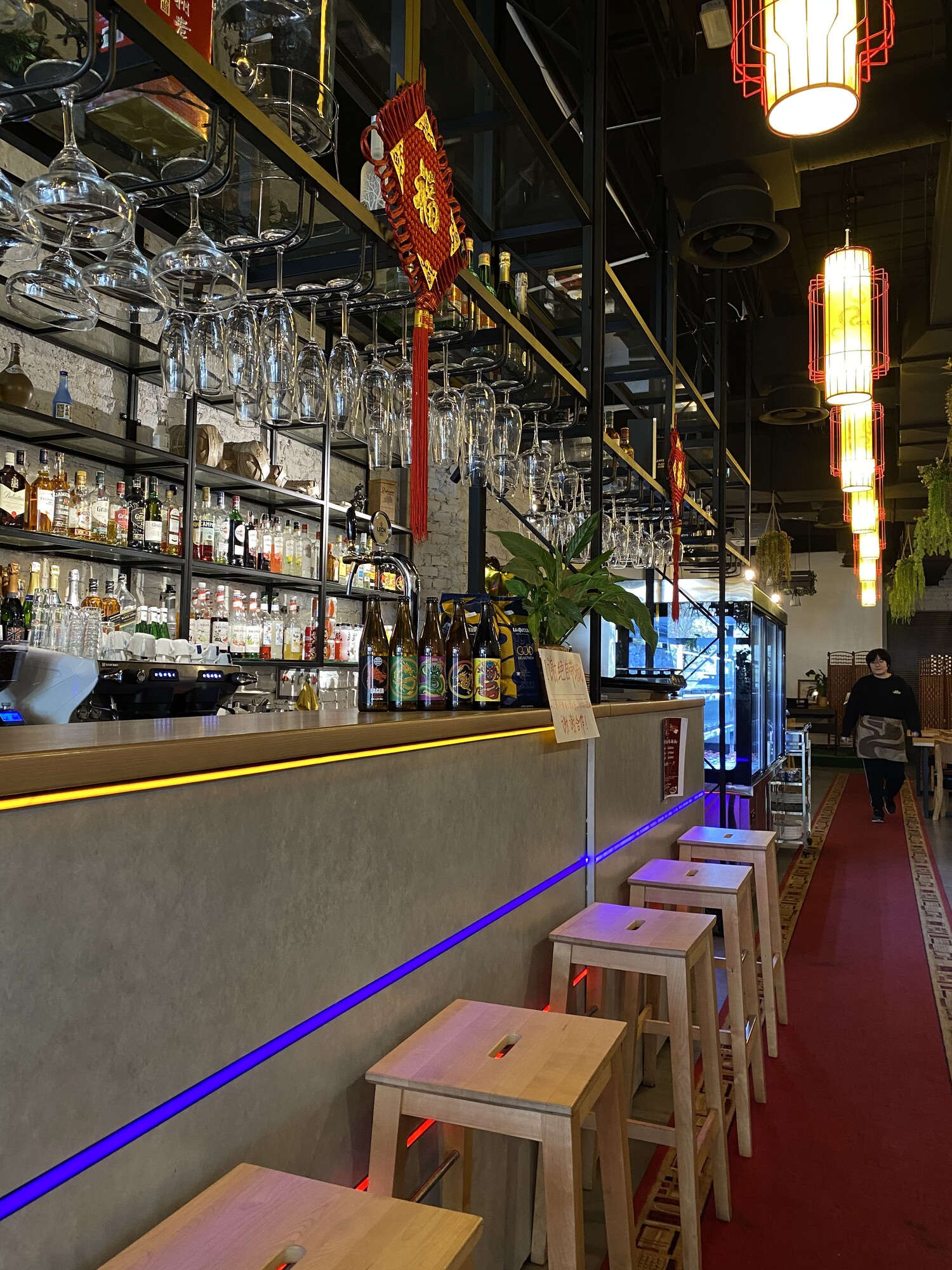 Yan Yu Music Restaurant & Bar | Restaurants | Poznan