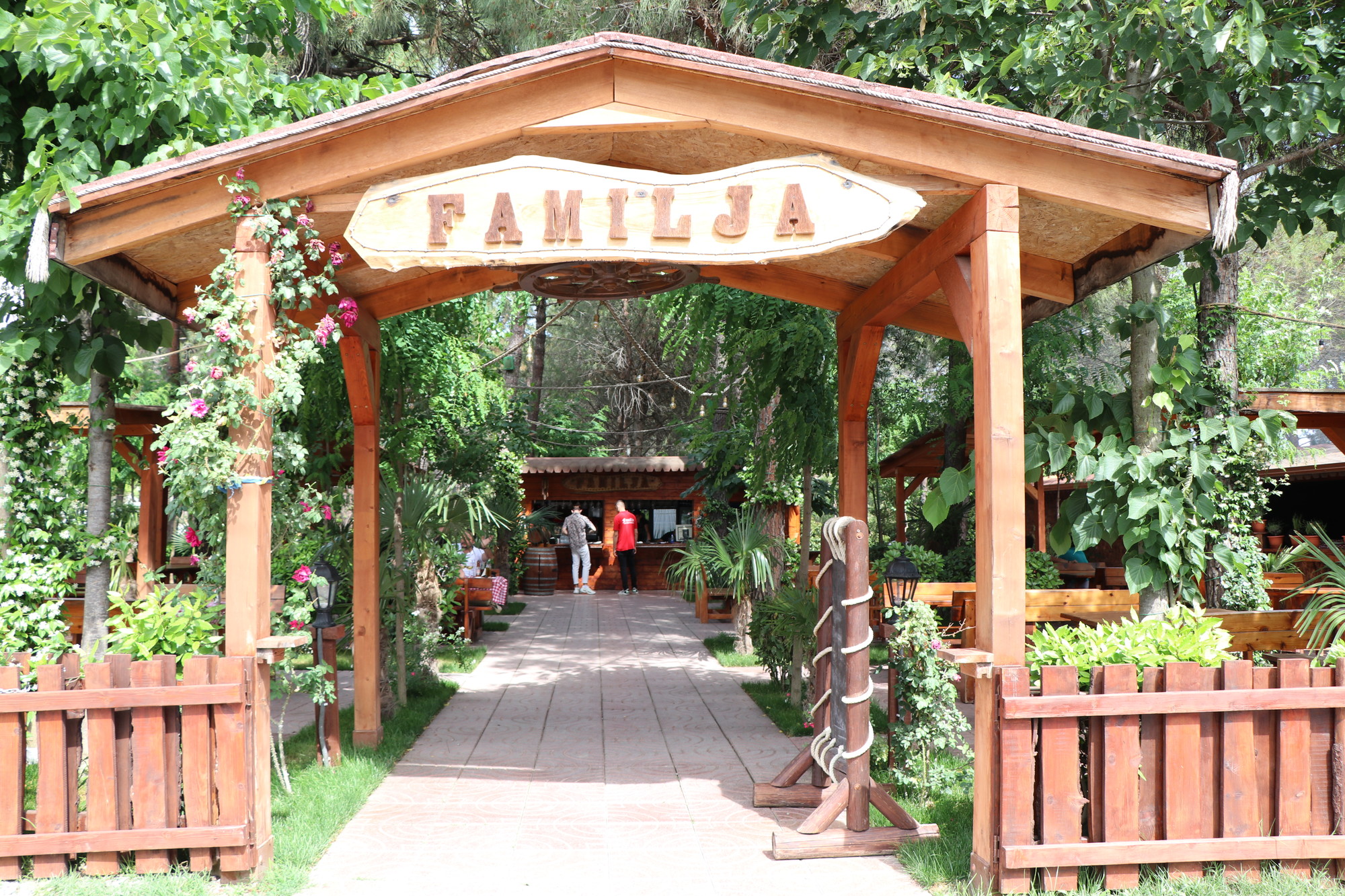 Familja | Around Shkodra: Velipoja | Shkodra