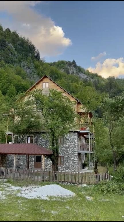 Jezerca Hotel & Restaurant | Around Shkodra: Thethi | Shkodra
