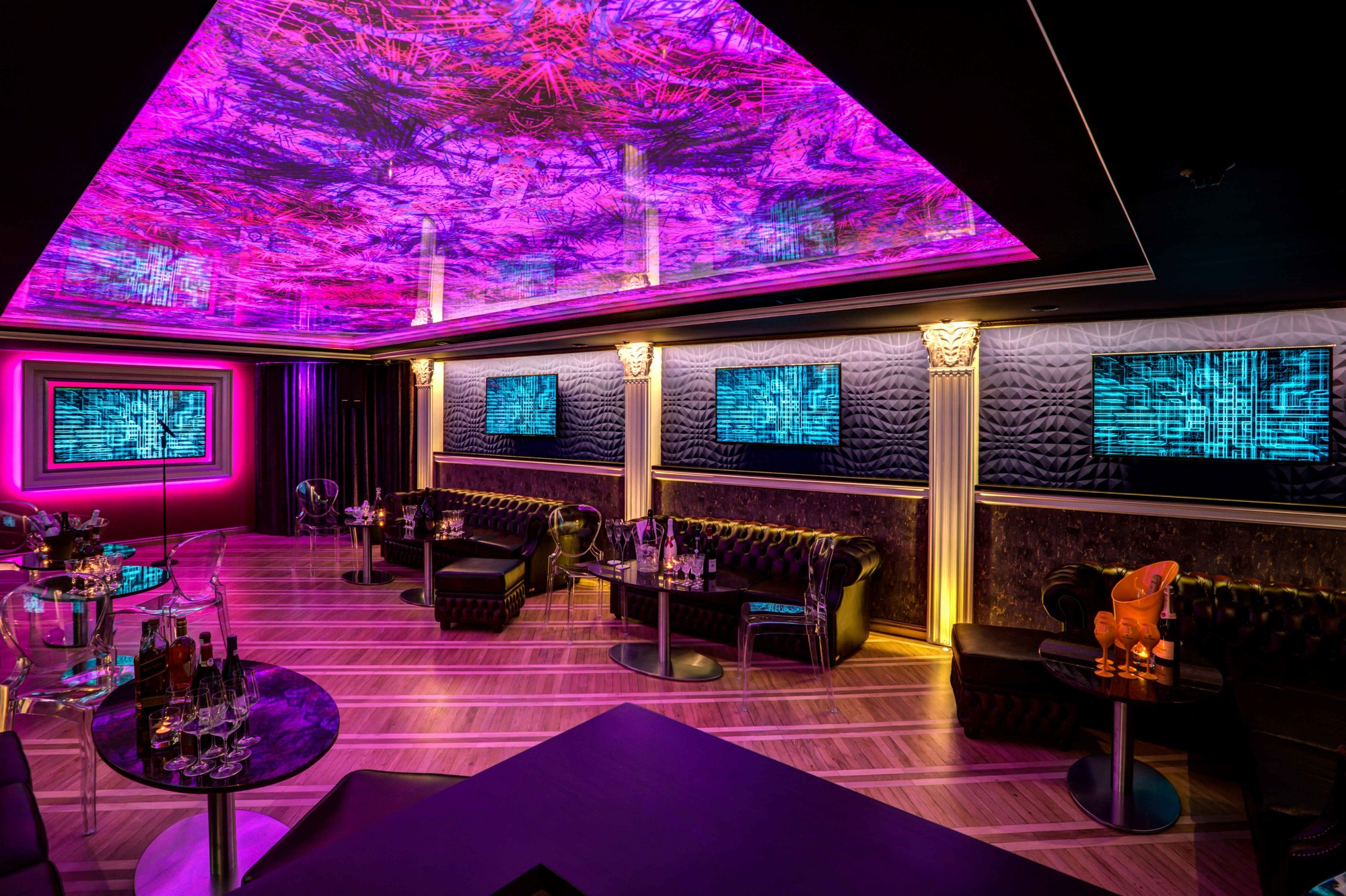 X Club | Adult entertainment | Tallinn