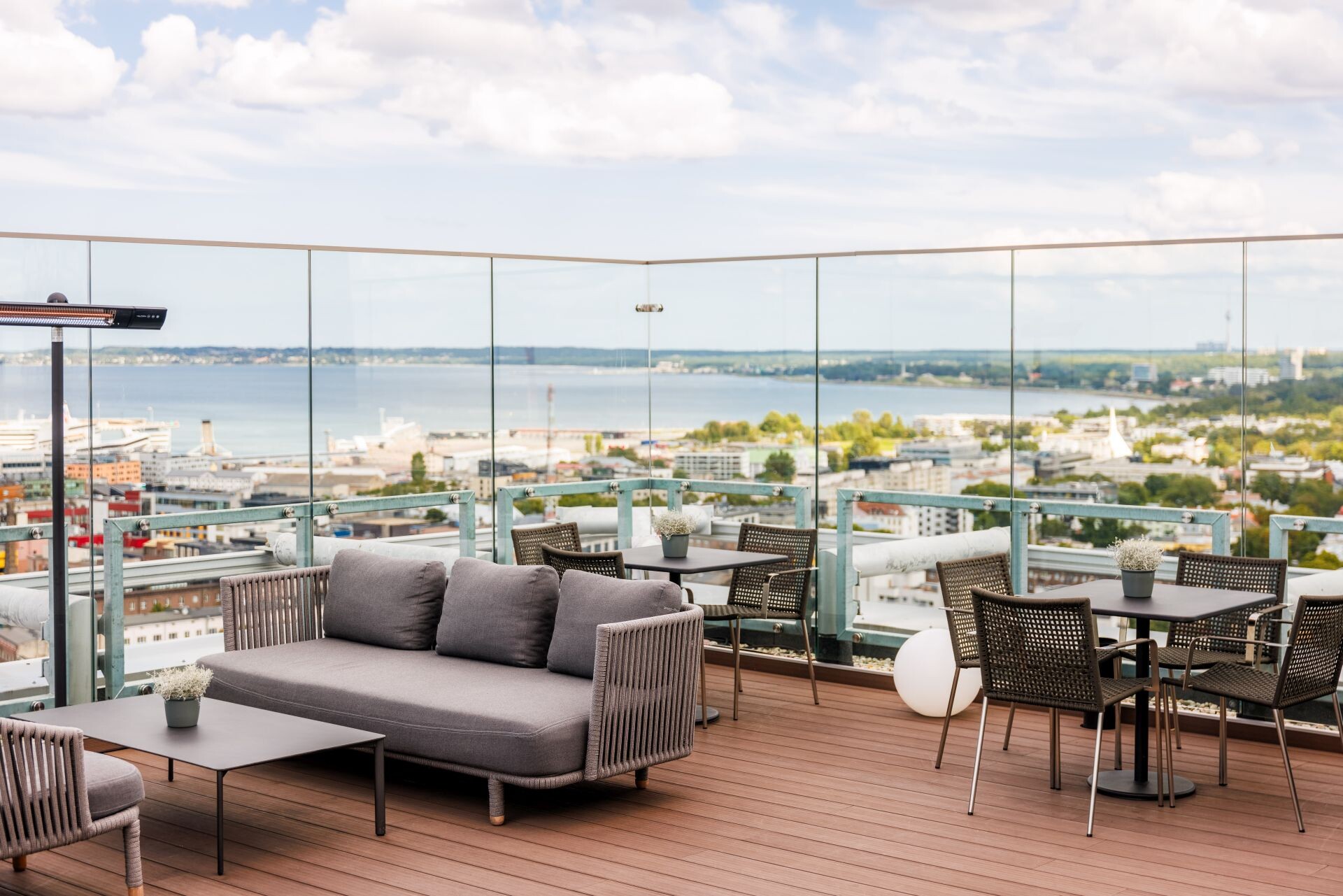 ISSEI Restaurant & Bar | Restaurants | Tallinn