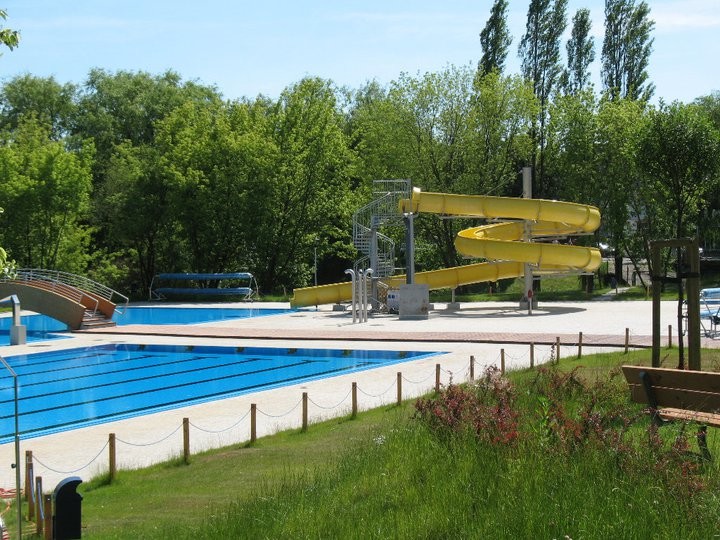 Szczęśliwice Pools | Activities & Leisure | Warsaw