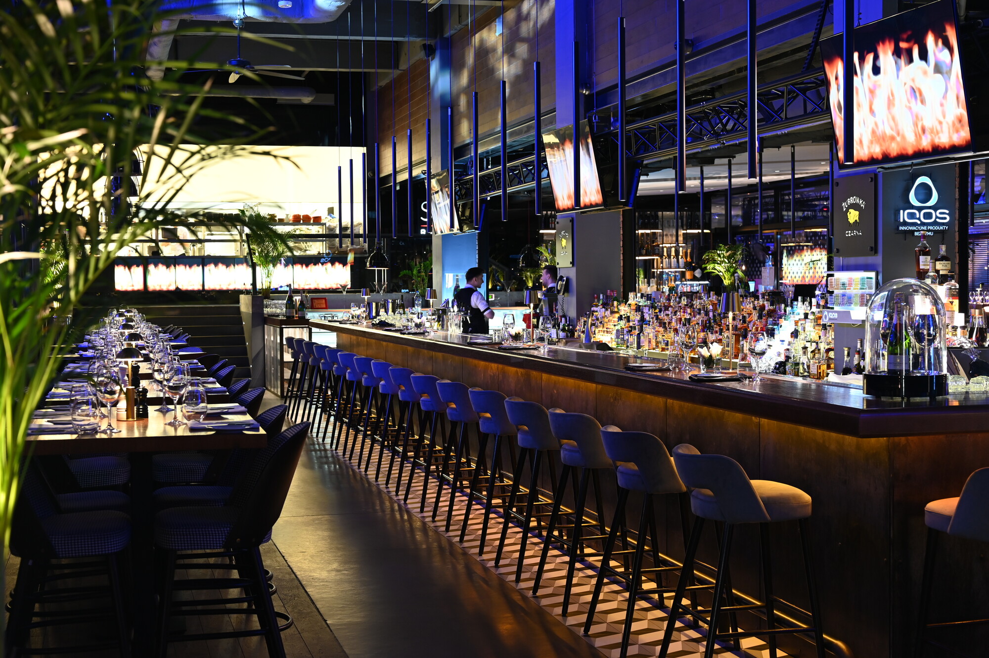 STIXX Bar & Grill | Warsaw Restaurants | Warsaw